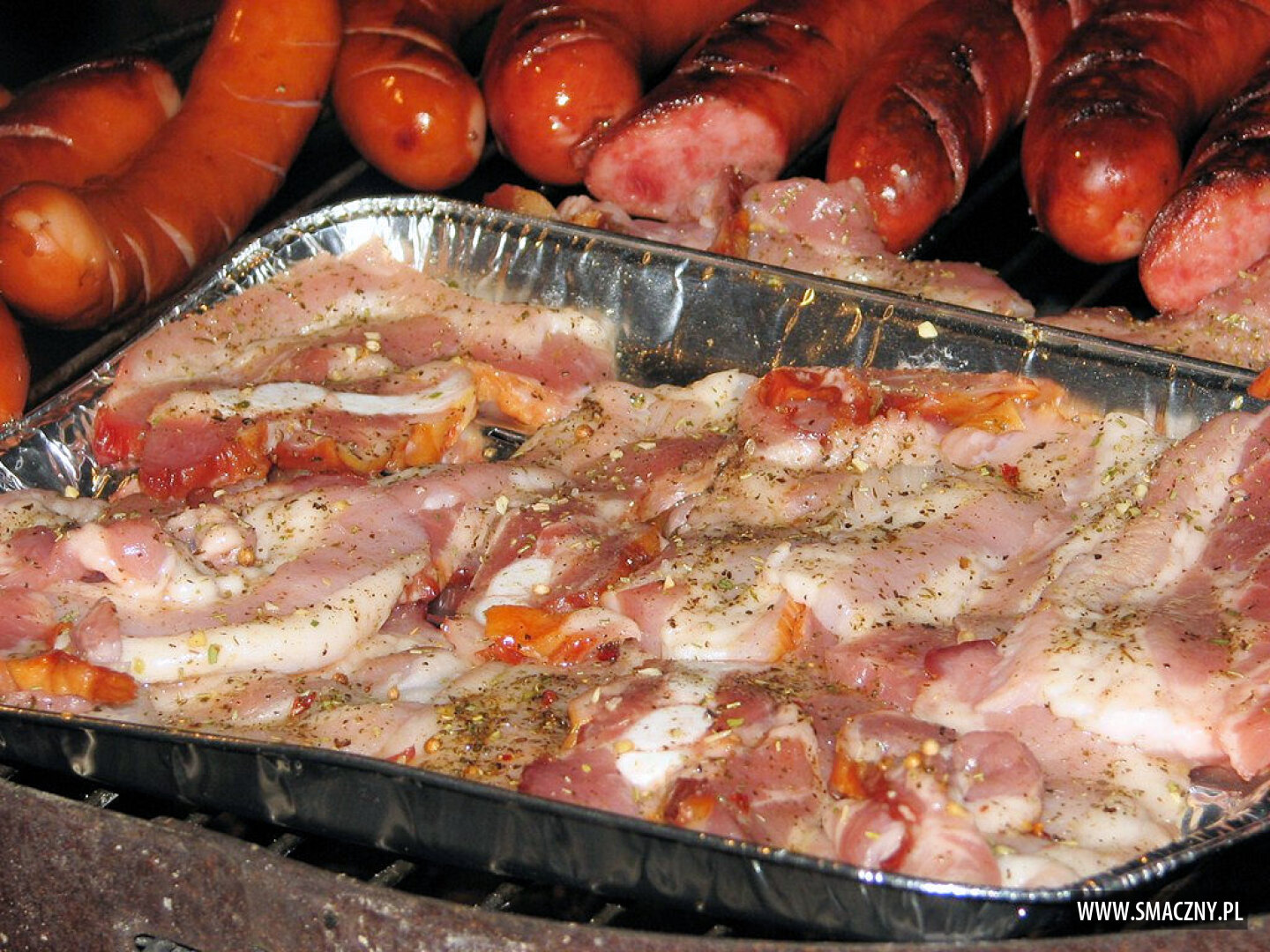 Boczek z grilla - Przepisy kulinarne - Inne