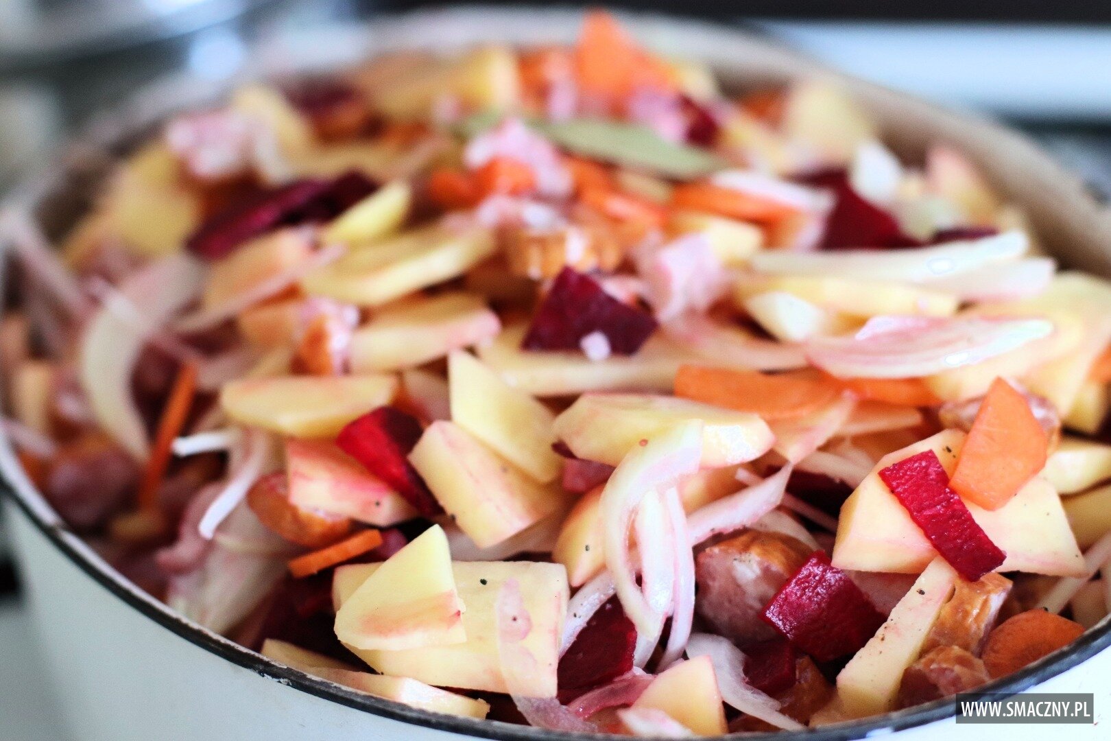 Duszonki z rondla - Przepisy kulinarne - Dania główne