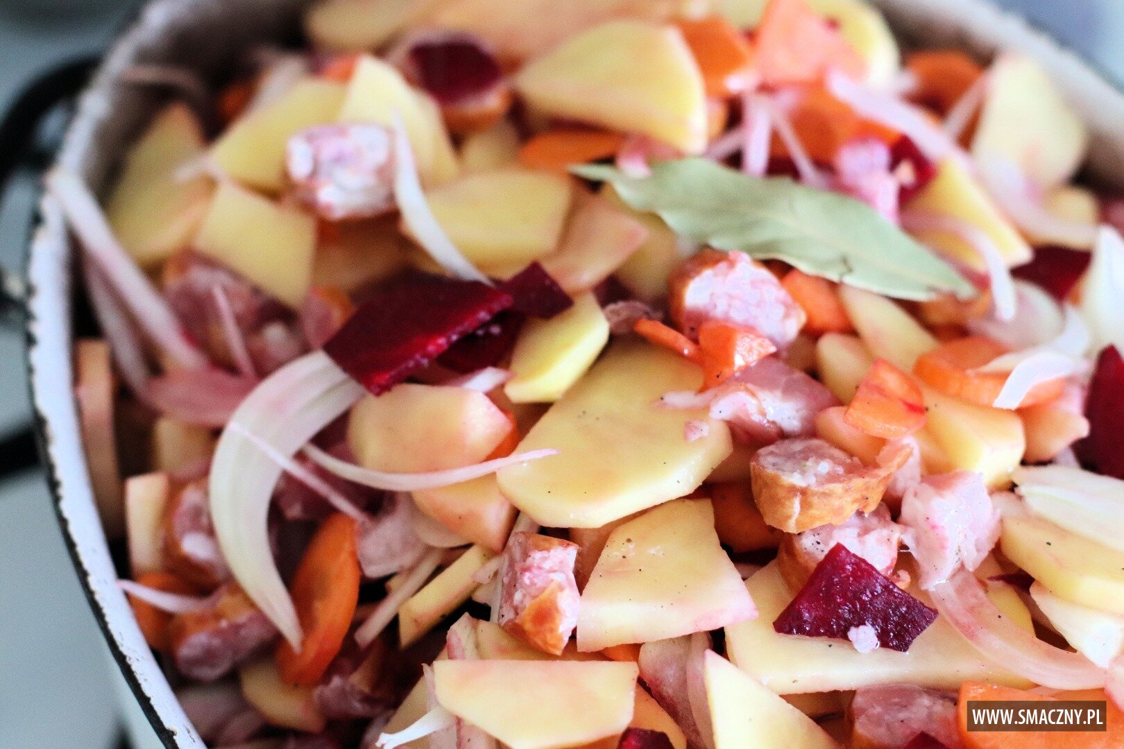 Duszonki z rondla - Przepisy kulinarne - Dania główne