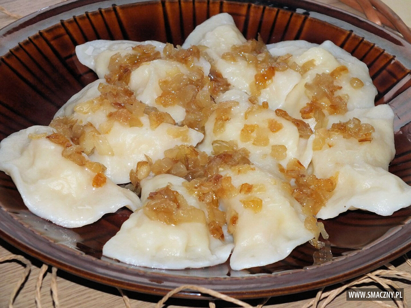 Pierogi ruskie - Przepisy kulinarne - Dania główne