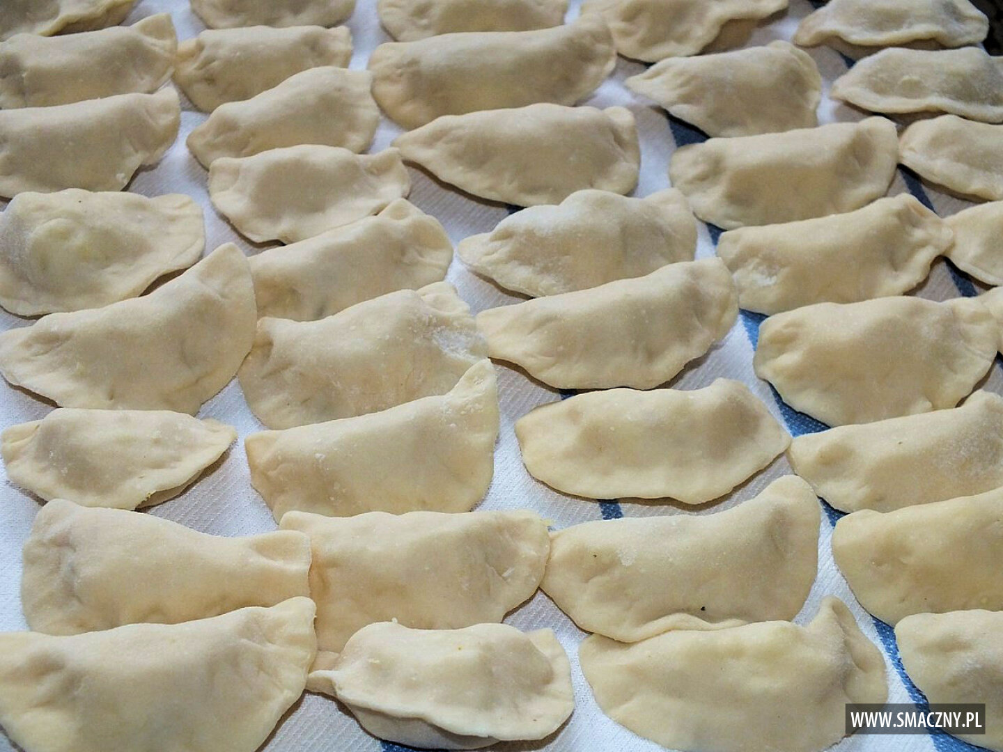 Pierogi ruskie - Przepisy kulinarne - Dania główne