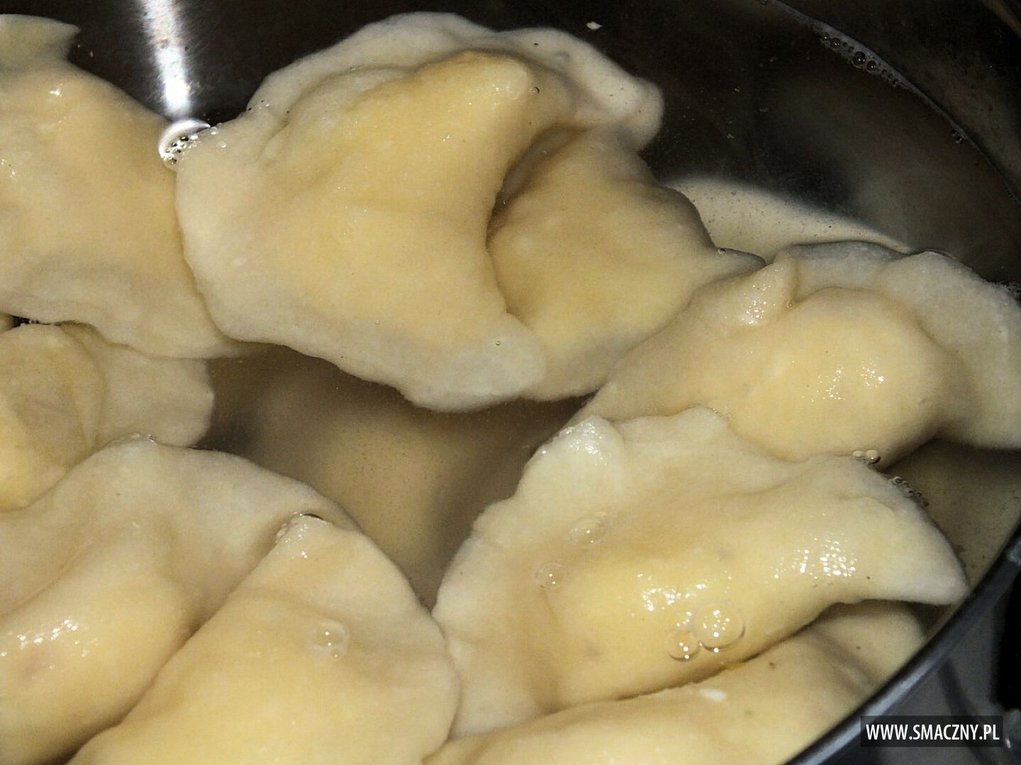 Pierogi ruskie - Przepisy kulinarne - Dania główne