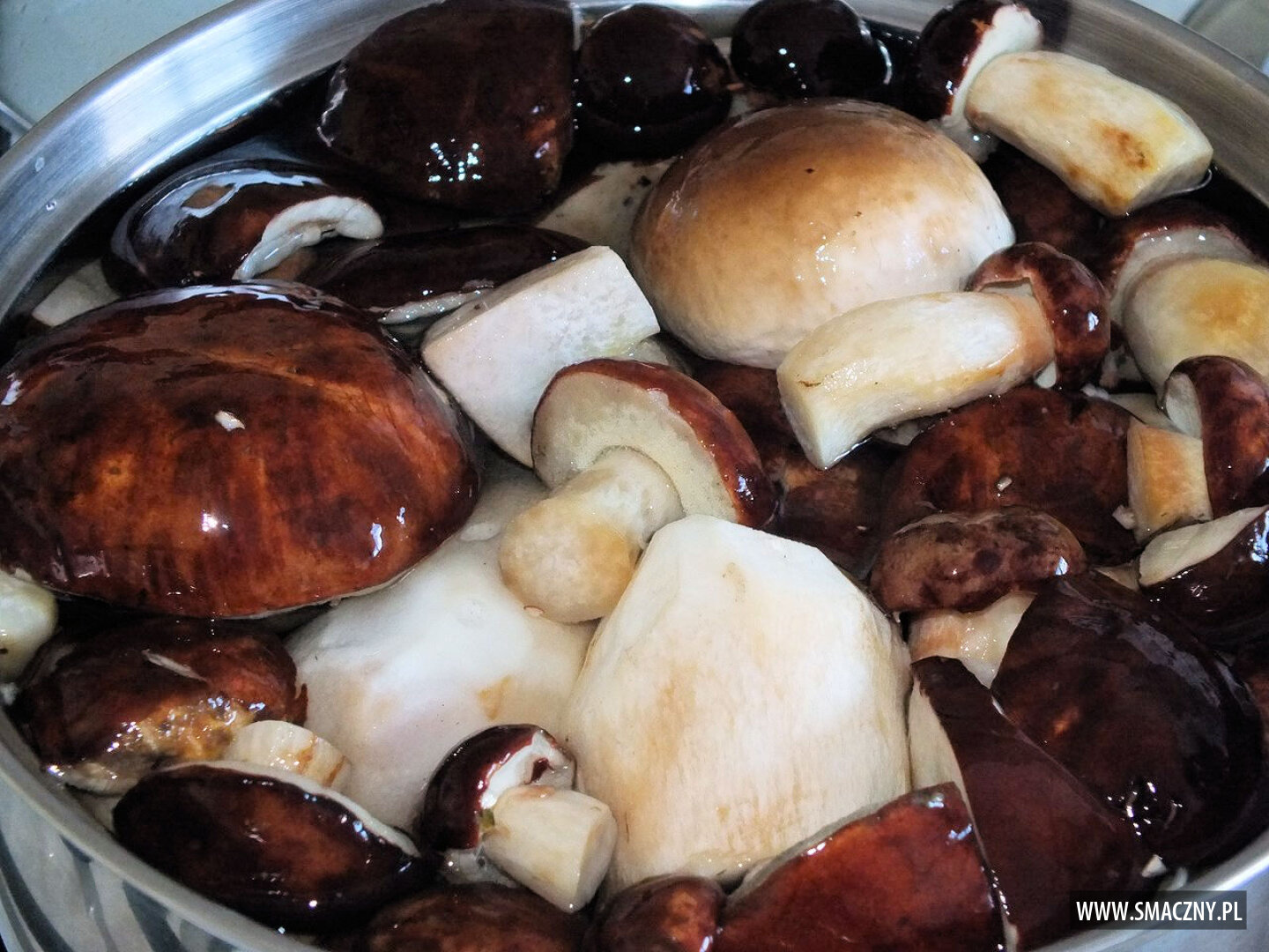 Podgrzybki w zalewie octowej - Przepisy kulinarne - Przetwory