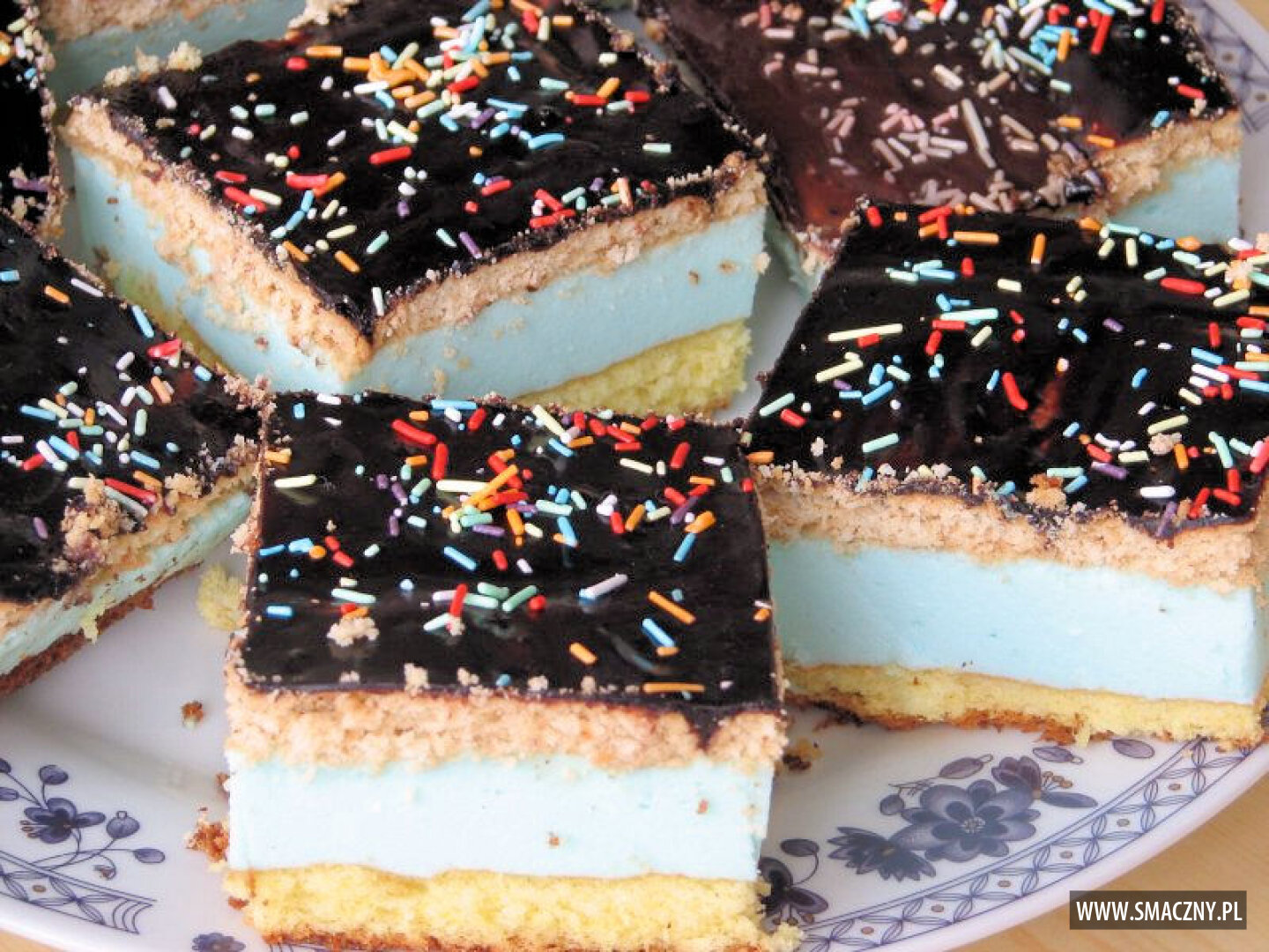 Ptyś - Przepisy kulinarne - Ciasta i słodkości