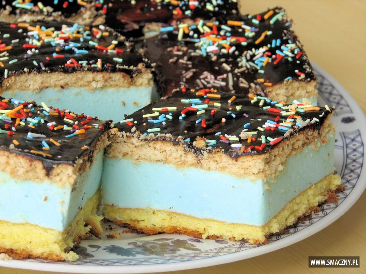 Ptyś - Przepisy kulinarne - Ciasta i słodkości