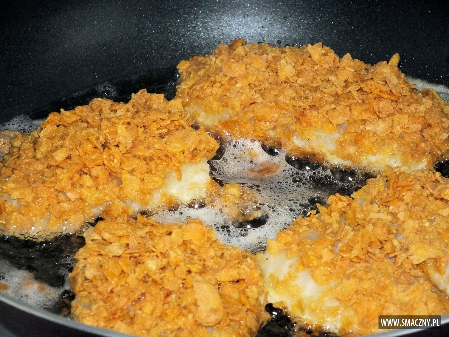 Ryba w chrupiącej panierce z płatków kukurydzianych - Przepisy kuli