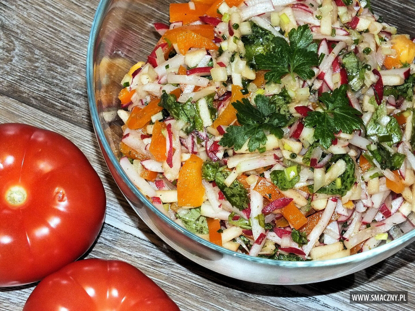 Surówka z rzodkiewek - Przepisy kulinarne - Surówki