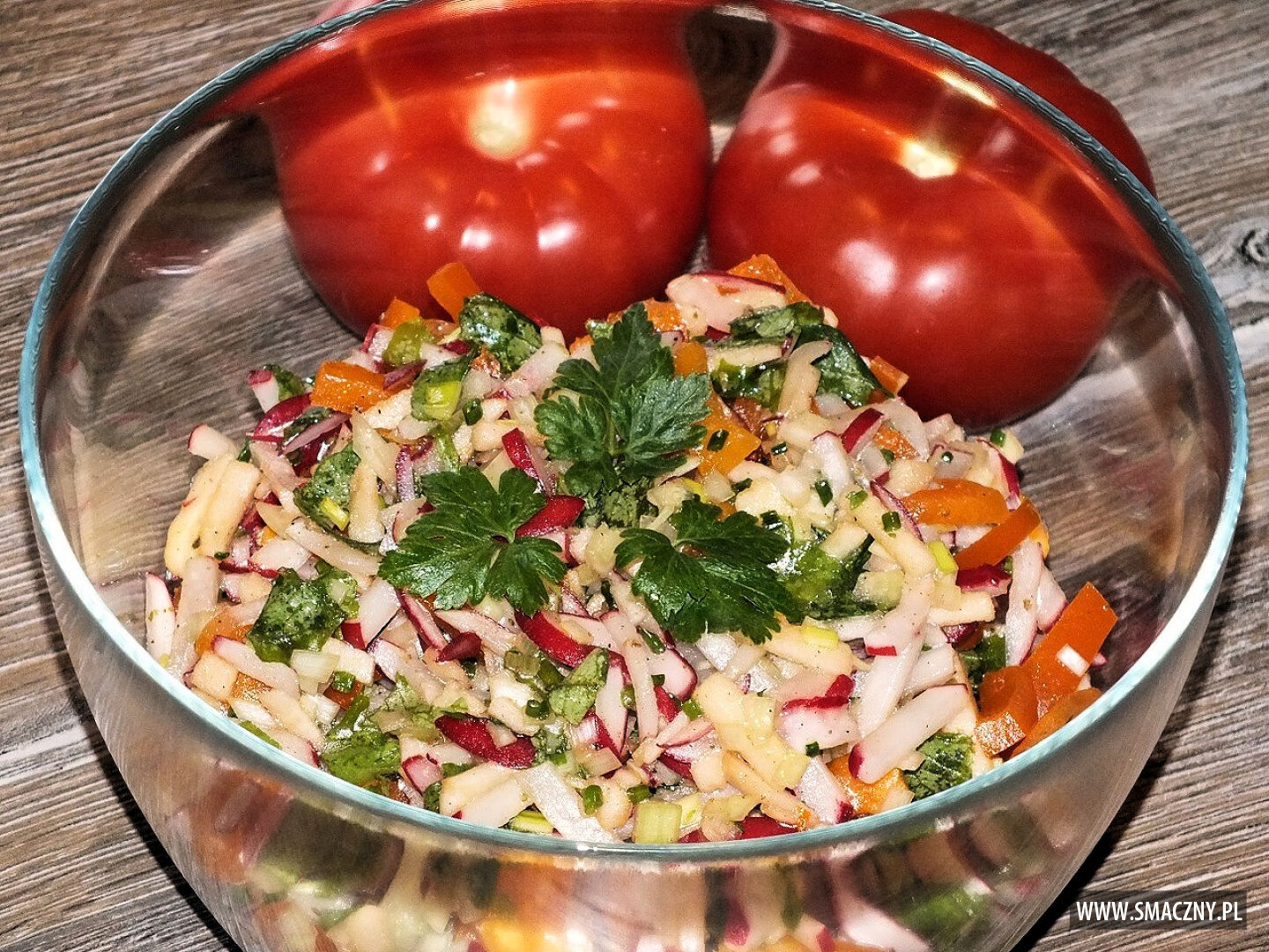 Surówka z rzodkiewek - Przepisy kulinarne - Surówki