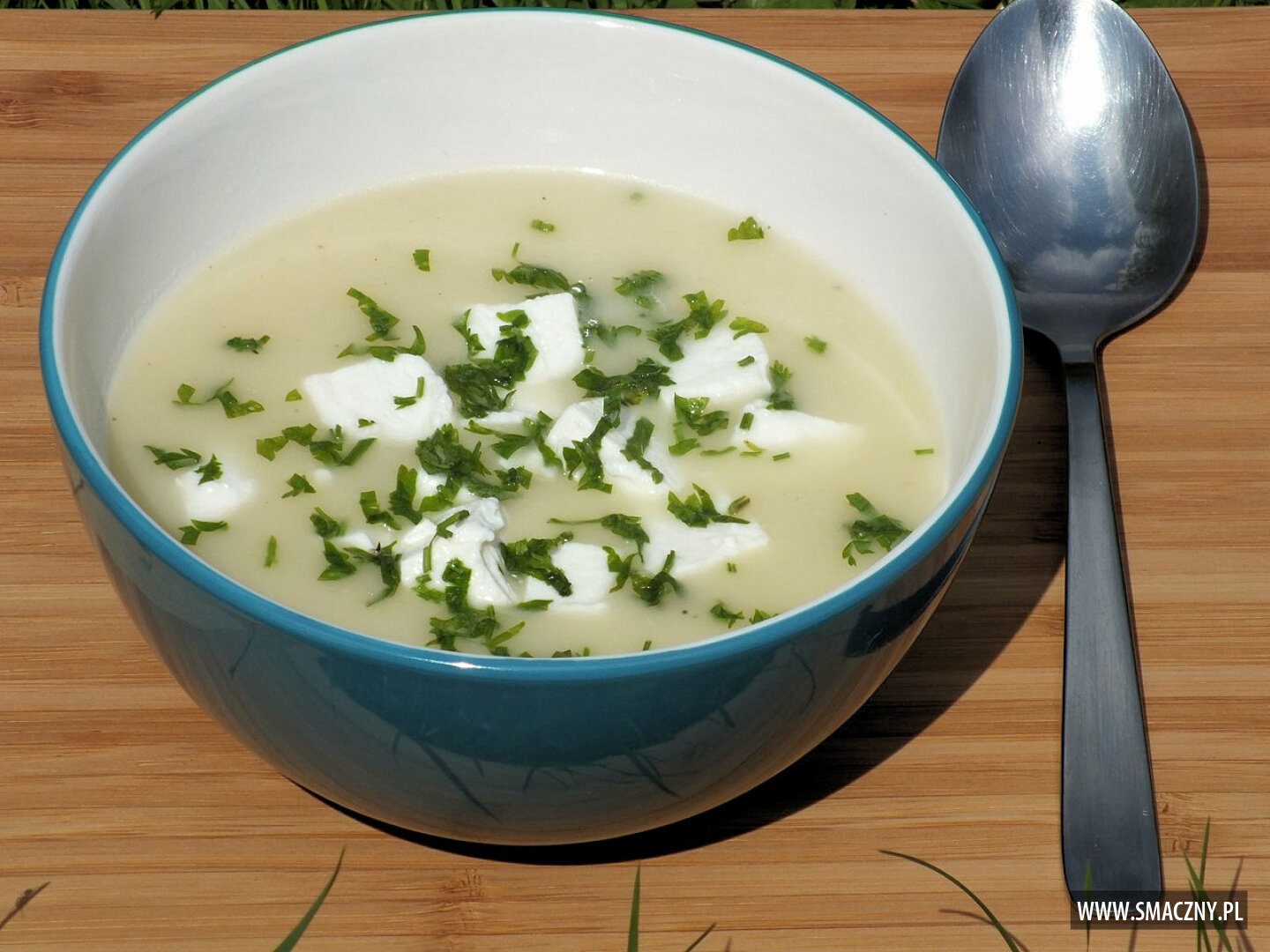 Zupa krem ze świeżych ogórków i do tego ser Feta - Przepisy kulina